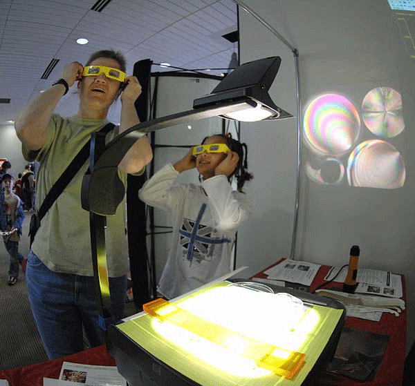 SCIENCE EXPEDITIONS OPENS DOORS TO UW-MADISON SCIENCE – Digging in the ...