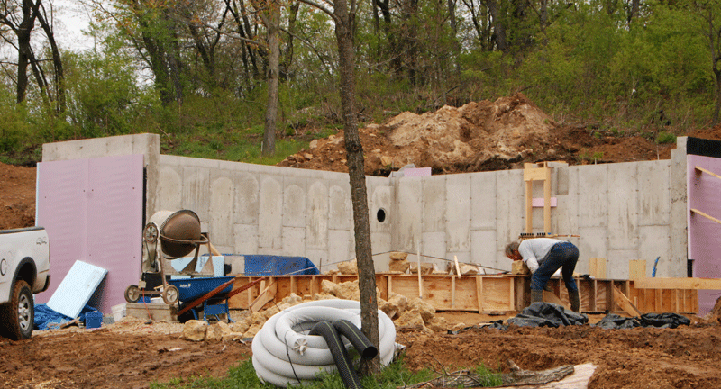 BUILDING A ROCK WALL USING SLIP-FORM part 1 – Digging in the Driftless