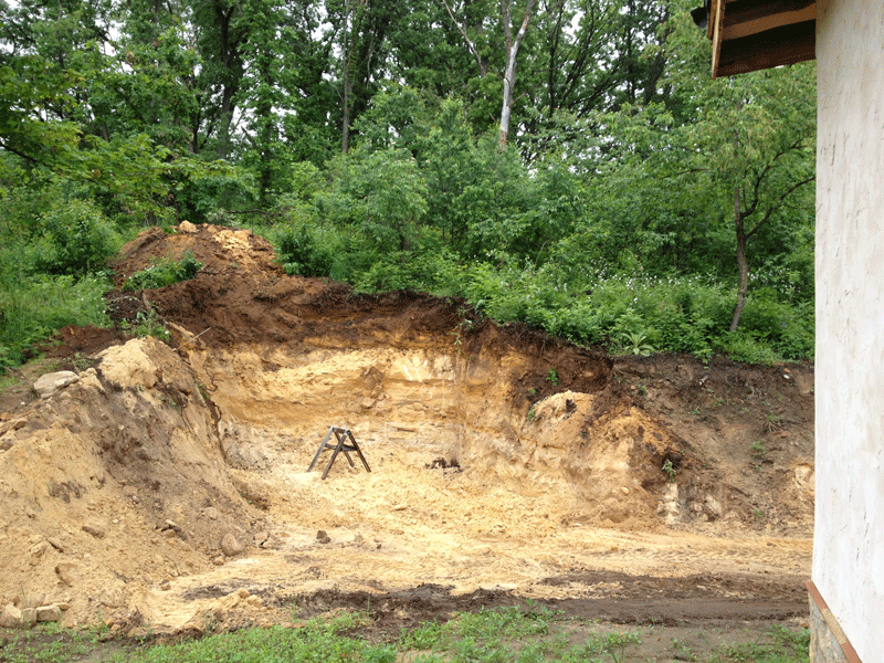 EXCAVATING A ROOT CELLAR AT UNDERHILL HOUSE – Digging in the Driftless